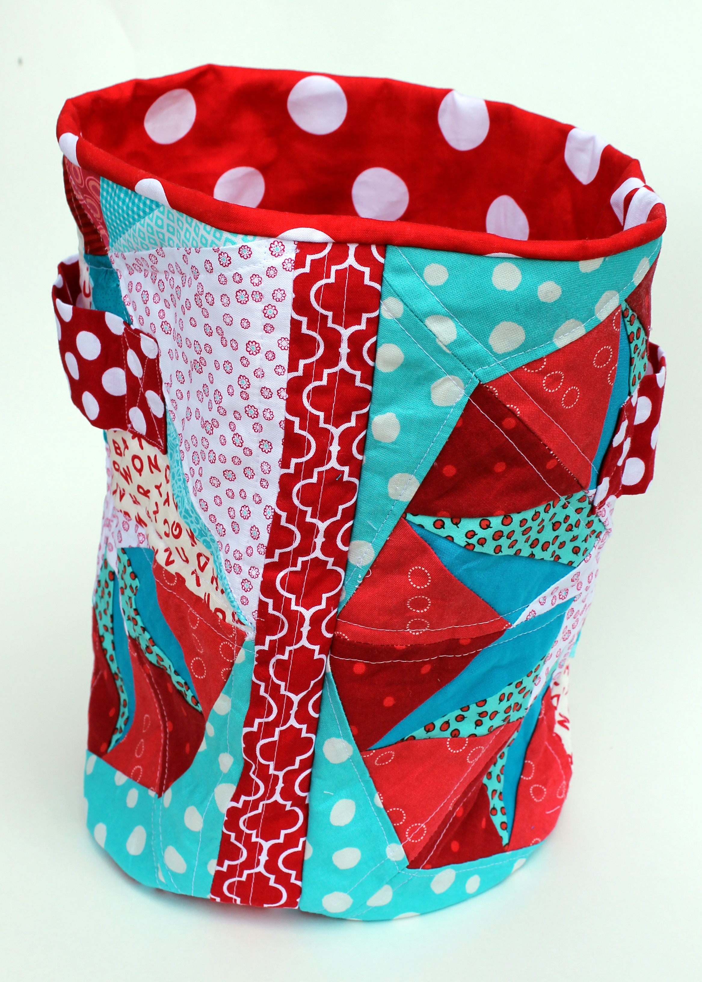 A quilted container – WIP Wednesday | WOMBAT QUILTS