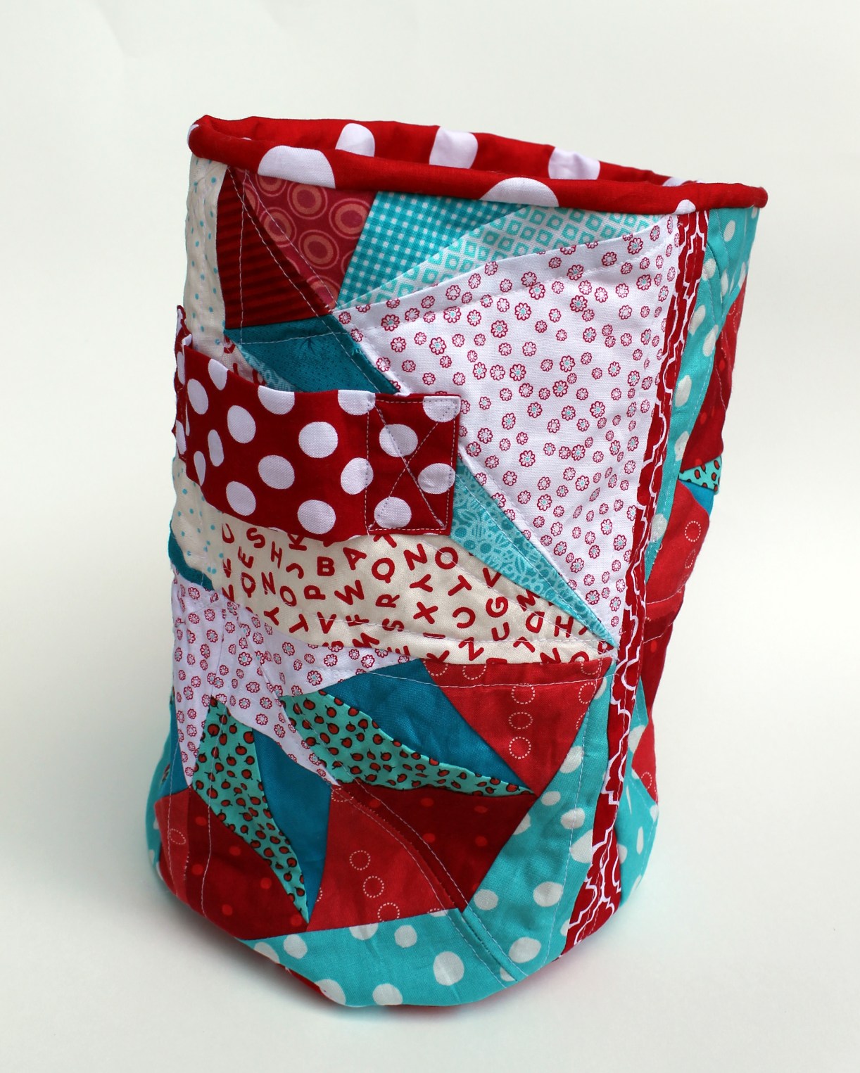 A quilted container – WIP Wednesday | WOMBAT QUILTS